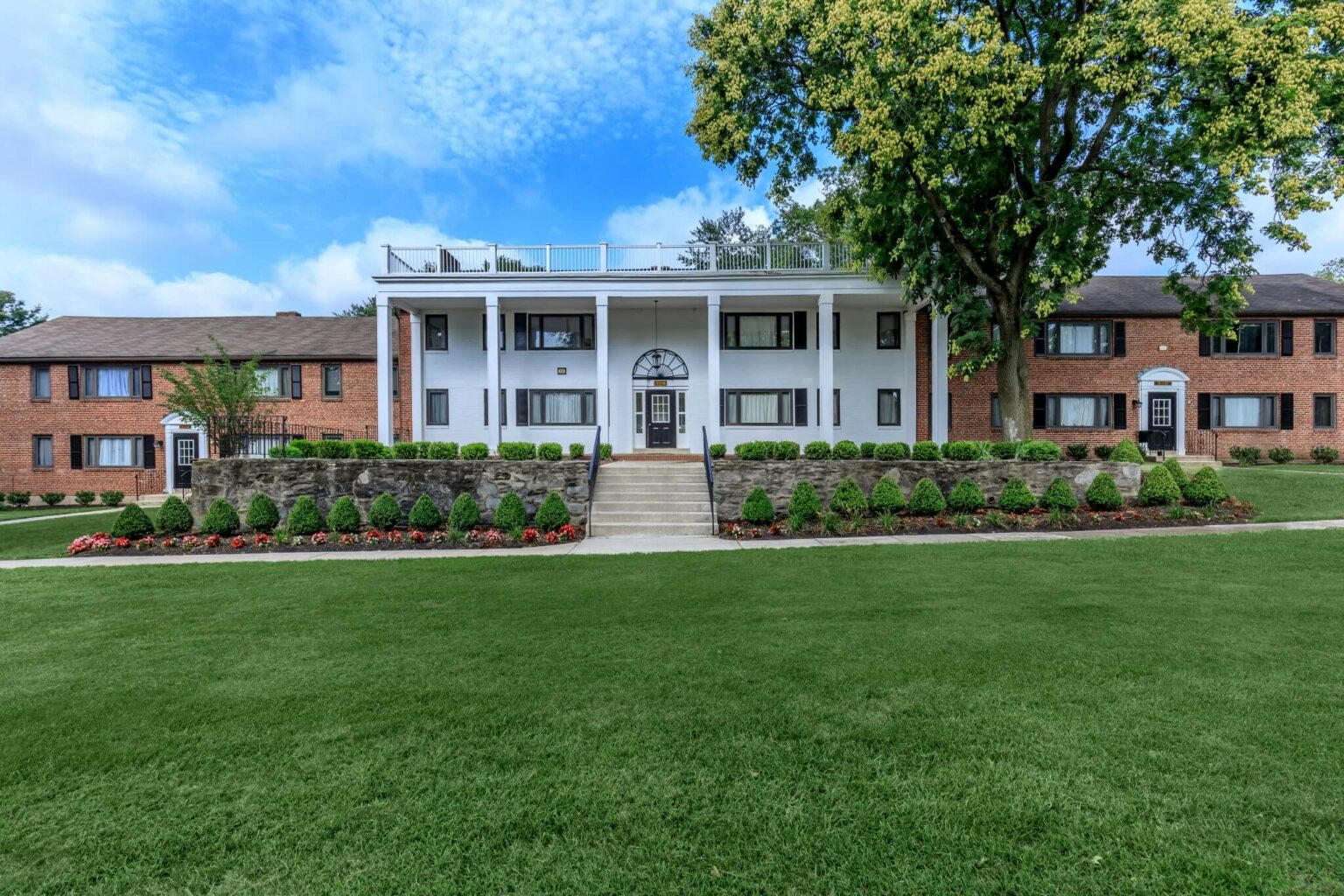 Photos of Apartments & Amenities | Drexelbrook Apartments