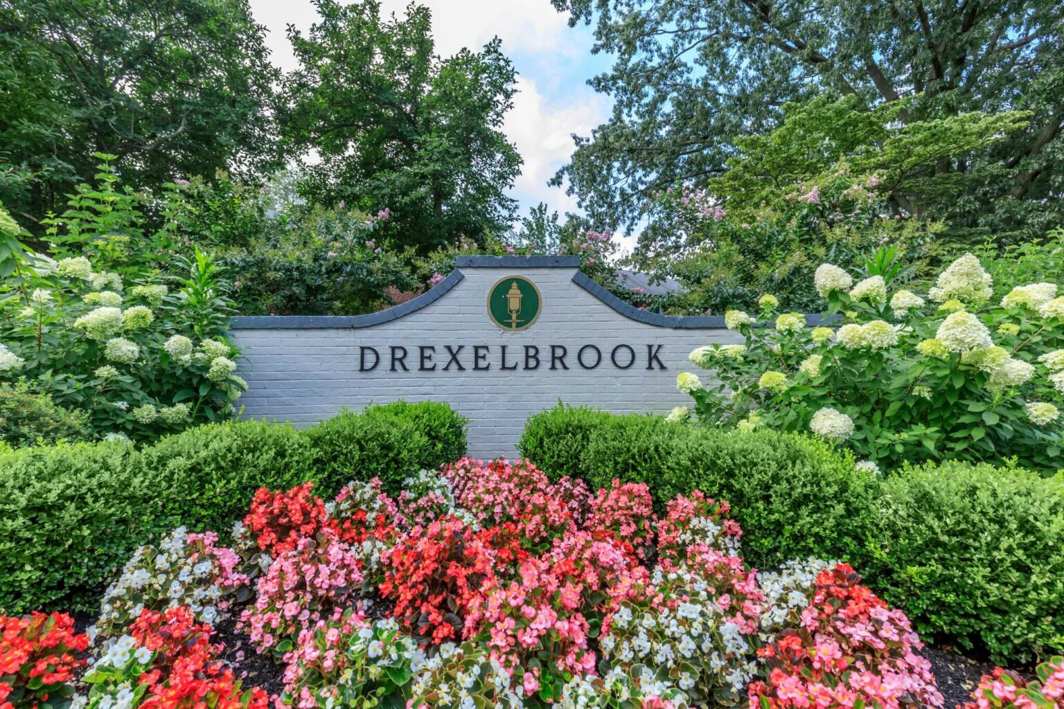 Photos of Apartments & Amenities | Drexelbrook Apartments