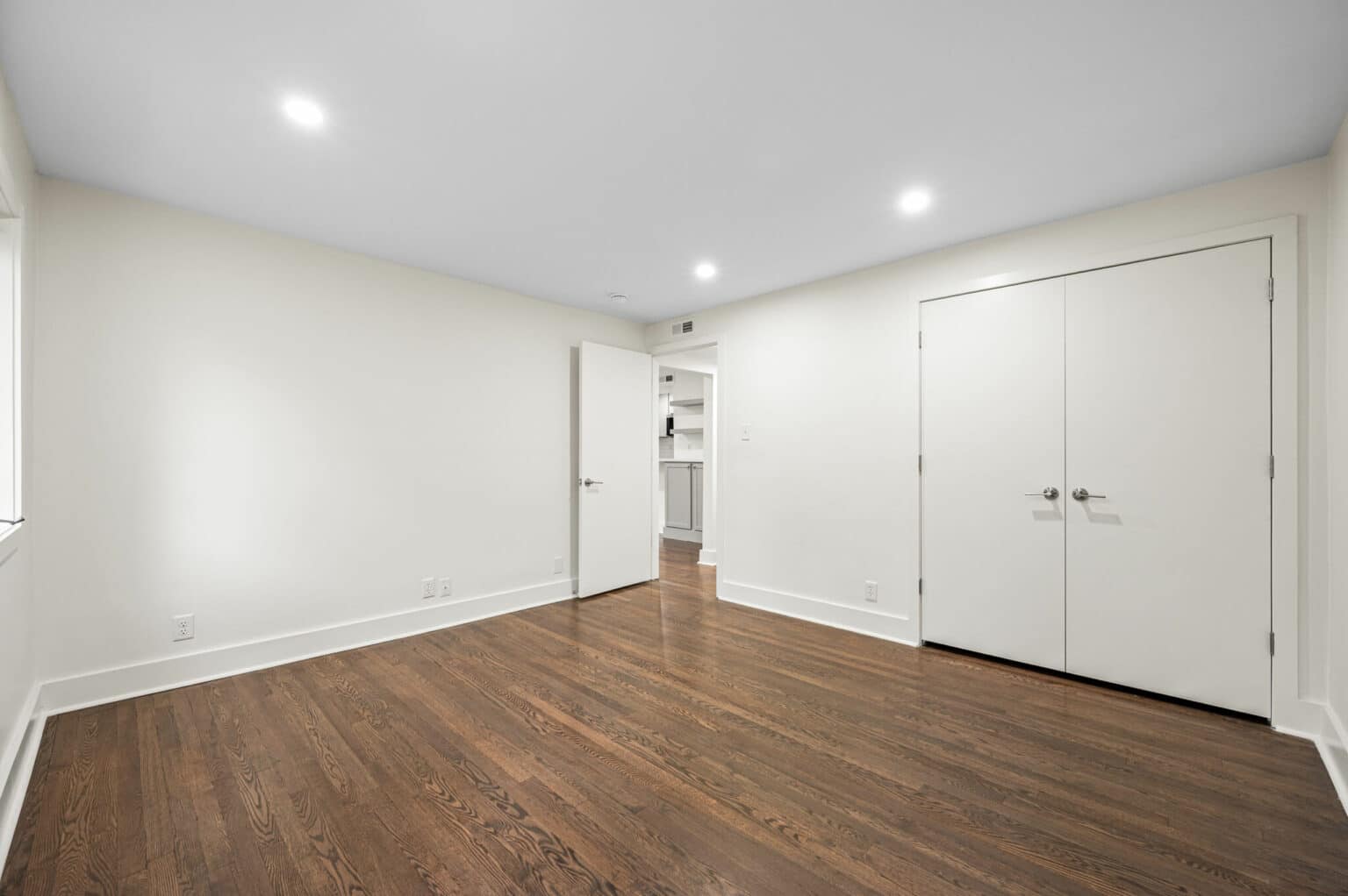 Photos of Apartments & Amenities | Drexelbrook Apartments