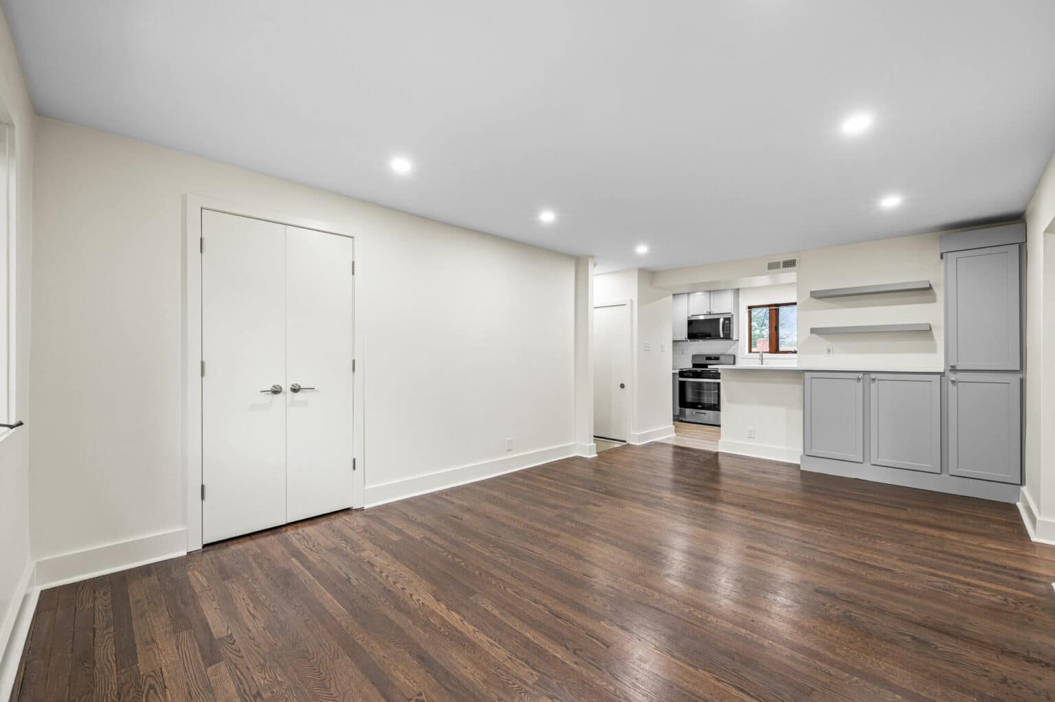 Photos of Apartments & Amenities | Drexelbrook Apartments